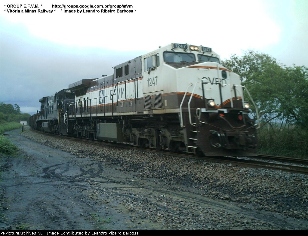 EFVM 1247(BB40-9WM)(Lider) EFVM 8535(BB36-7)(Comandada) EFVM 1205(BB40-9WM)(remota em locotrol)